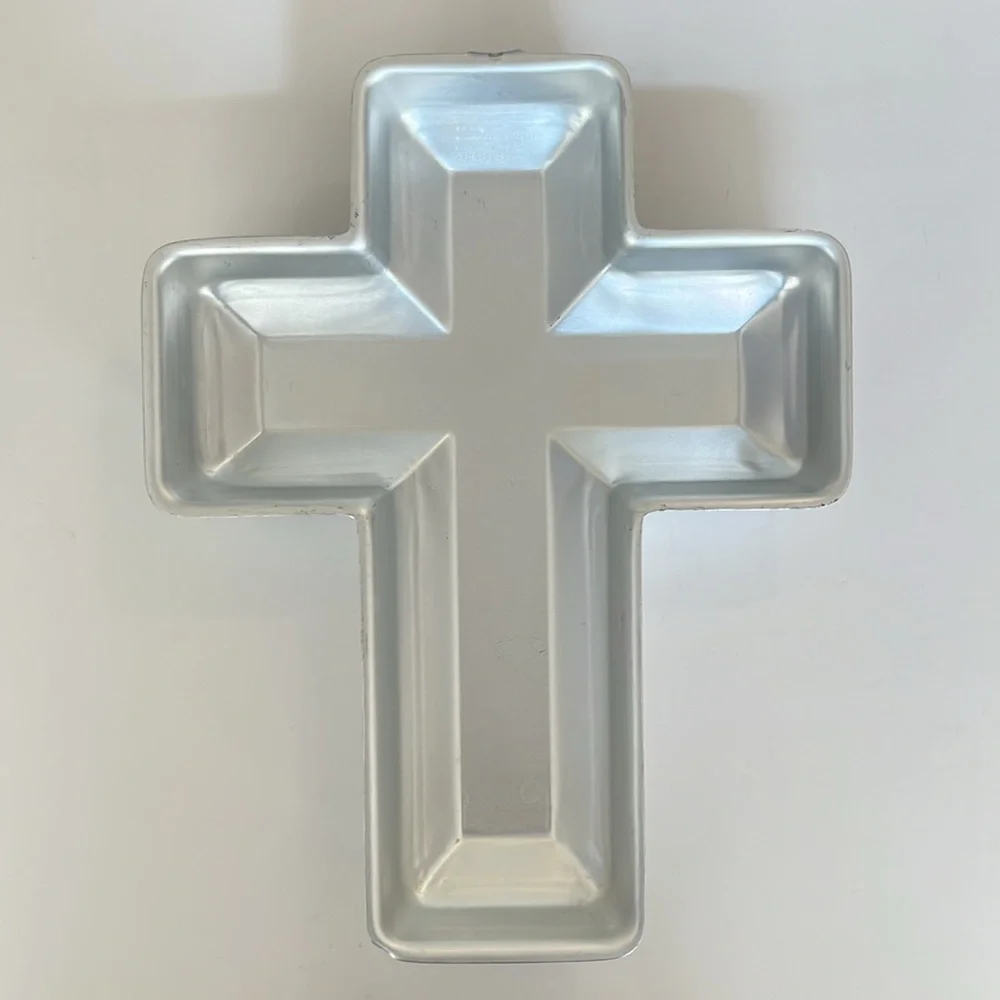 Wilton | Kitchen | Vintage Wilton Large Cross Cale Pan 522502 Communion ...